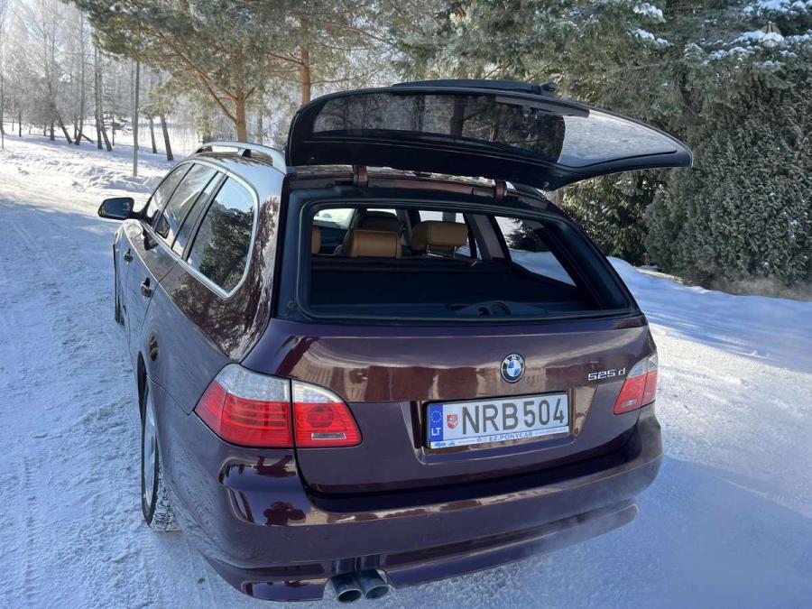 Sarkans BMW 525 2009 Alīta, ar dzinēja tilpumu 2.99 L un nobraukumu 341 tūkst. km par 3950 €, foto 11 vietnē AUTOMOTO.COM.LV