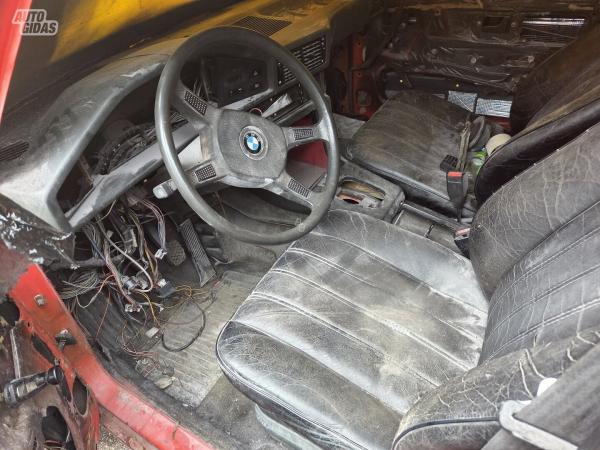 BMW 525 1983 in Vilnius, with an engine capacity of 2.70 L and mileage of 0 thousand km for 1950 €, photo 5 on AUTOMOTO.COM.LV