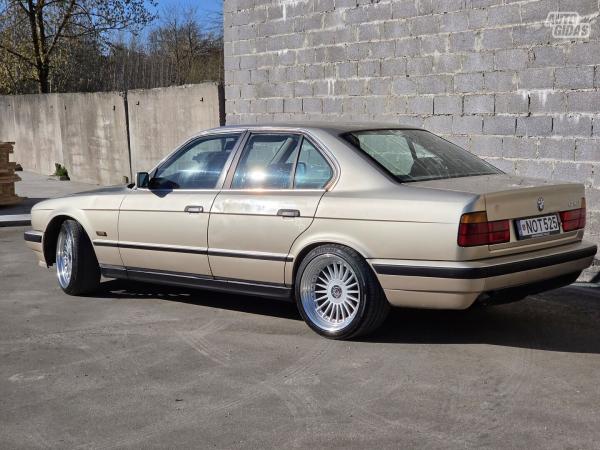 BMW 525 1993 in Telschi, with an engine capacity of 2.50 L and mileage of 244 thousand km for 4300 €, photo 4 on AUTOMOTO.COM.LV