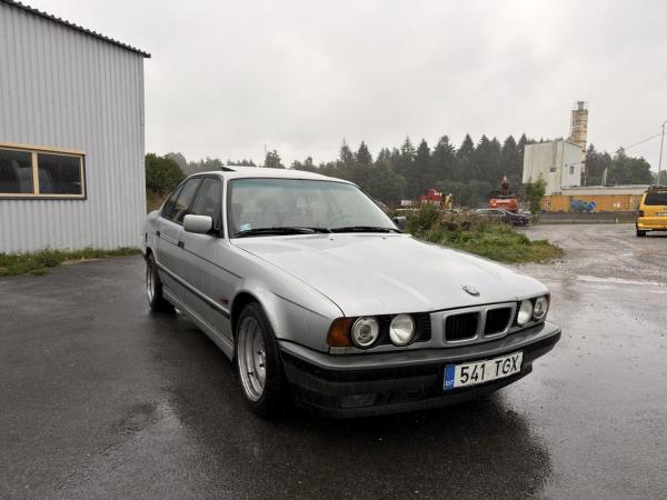 BMW 525 1994 Tallina, ar dzinēja tilpumu 2.50 L un nobraukumu 331 tūkst. km par 3200 €, foto 8 vietnē AUTOMOTO.COM.LV