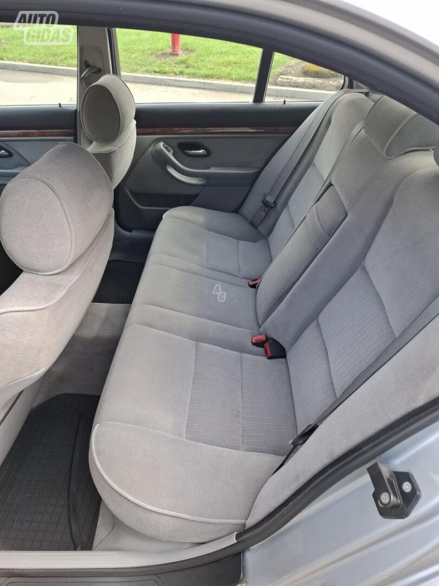 BMW 525 1997 in Ariogala, with an engine capacity of 2.50 L and mileage of 400 thousand km for 1350 €, photo 4 on AUTOMOTO.COM.LV
