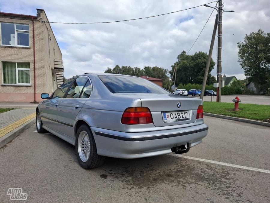 BMW 525 1997 in Ariogala, with an engine capacity of 2.50 L and mileage of 400 thousand km for 1350 €, photo 6 on AUTOMOTO.COM.LV