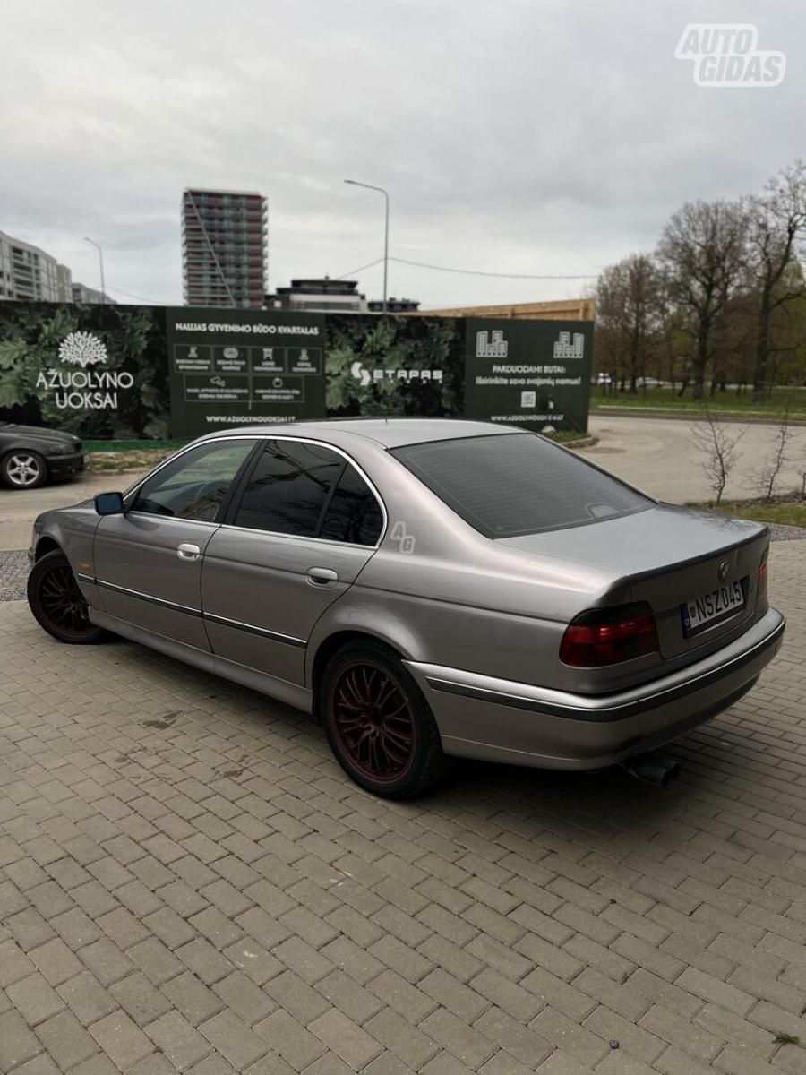 BMW 525 1998 Kauņa, ar dzinēja tilpumu 2.50 L un nobraukumu 300 tūkst. km par 1150 €, foto 3 vietnē AUTOMOTO.COM.LV