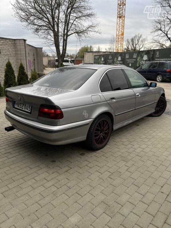 BMW 525 1998 in Kaunas, with an engine capacity of 2.50 L and mileage of 300 thousand km for 1150 €, photo 4 on AUTOMOTO.COM.LV
