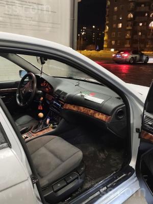 BMW 525 1998 in Riga, with an engine capacity of 2.50 L and mileage of 384 thousand km for 800 €, photo 8 on AUTOMOTO.COM.LV