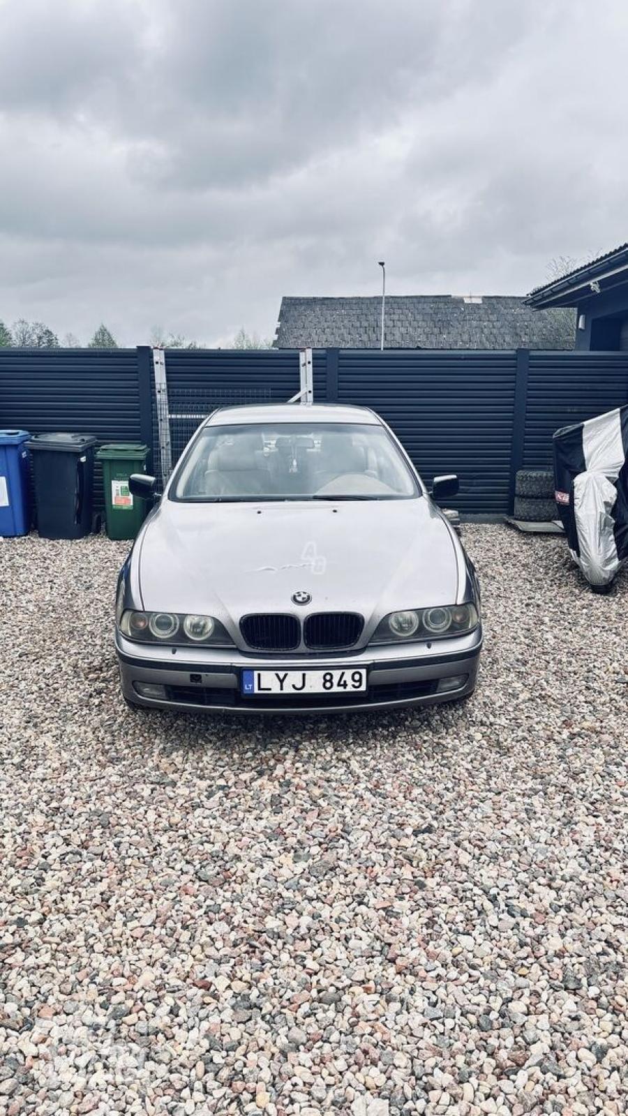 BMW 525 1999 in Vilnius, with an engine capacity of 3.00 L and mileage of 400 thousand km for 950 €, photo 6 on AUTOMOTO.COM.LV