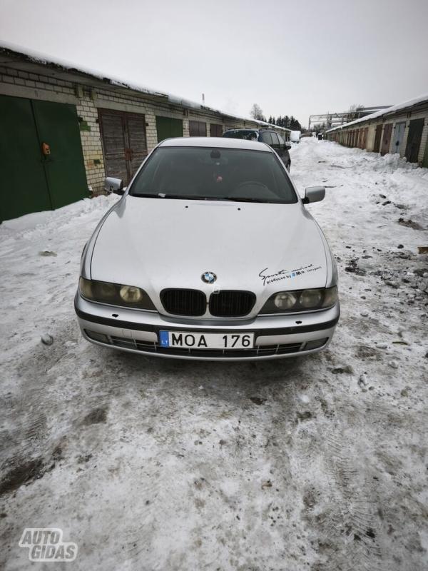 BMW 525 2000 Klaipėda, ar dzinēja tilpumu 3.00 L un nobraukumu 371 tūkst. km par 820 €, foto 2 vietnē AUTOMOTO.COM.LV