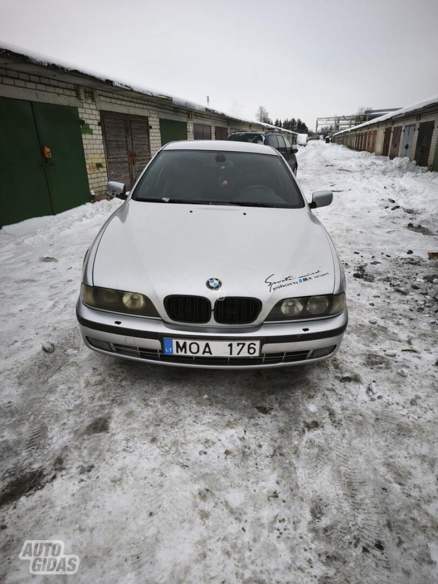 BMW 525 2000 in Klaipeda, with an engine capacity of 3.00 L and mileage of 371 thousand km for 820 €, photo 2 on AUTOMOTO.COM.LV