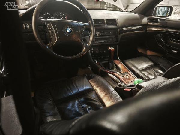 BMW 525 2000 Klaipėda, ar dzinēja tilpumu 3.00 L un nobraukumu 371 tūkst. km par 820 €, foto 3 vietnē AUTOMOTO.COM.LV