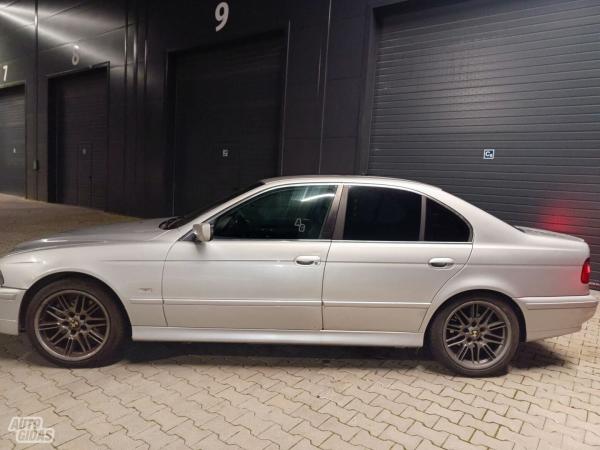 BMW 525 2000 in Klaipeda, with an engine capacity of 2.50 L and mileage of 335 thousand km for 2200 €, photo 4 on AUTOMOTO.COM.LV