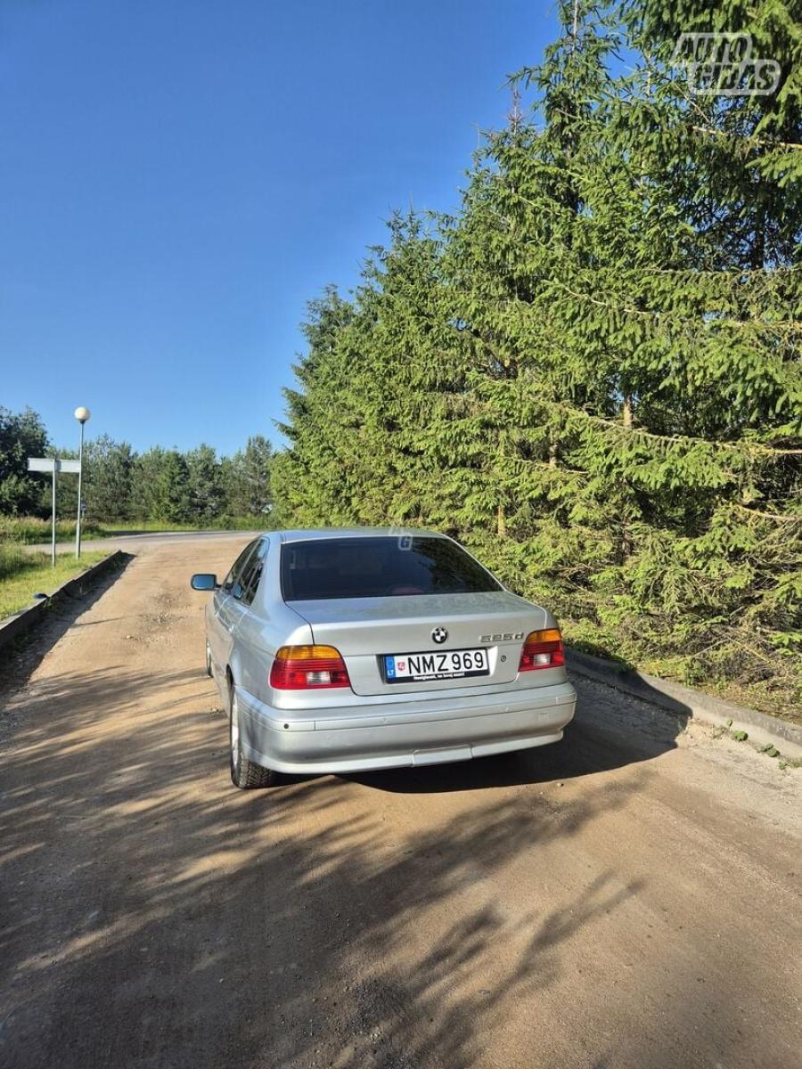 BMW 525 2000 Klaipėda, ar dzinēja tilpumu 2.50 L un nobraukumu 540 tūkst. km par 1750 €, foto 5 vietnē AUTOMOTO.COM.LV