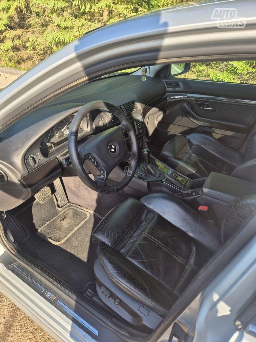 BMW 525 2000 Klaipėda, ar dzinēja tilpumu 2.50 L un nobraukumu 540 tūkst. km par 1750 €, foto 11 vietnē AUTOMOTO.COM.LV