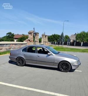 BMW 525 2000 in Kaunas, with an engine capacity of 2.50 L and mileage of 300 thousand km for 990 €, photo 3 on AUTOMOTO.COM.LV