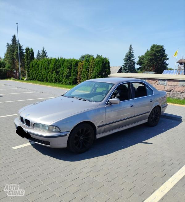 BMW 525 2000 in Kaunas, with an engine capacity of 2.50 L and mileage of 300 thousand km for 990 €, photo 4 on AUTOMOTO.COM.LV
