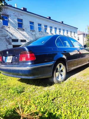 BMW 525 2000 Kohtla-Jerve, ar dzinēja tilpumu 2.50 L un nobraukumu 402 tūkst. km par 3200 €, foto 15 vietnē AUTOMOTO.COM.LV