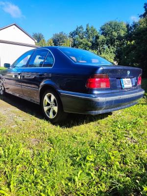BMW 525 2000 Kohtla-Jerve, ar dzinēja tilpumu 2.50 L un nobraukumu 402 tūkst. km par 3200 €, foto 16 vietnē AUTOMOTO.COM.LV