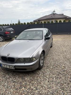 BMW 525 2000 in Vilnius, with an engine capacity of 2.50 L and mileage of 400 thousand km for 999 €, photo 3 on AUTOMOTO.COM.LV