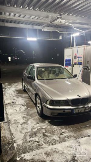 BMW 525 2000 in Vilnius, with an engine capacity of 2.50 L and mileage of 400 thousand km for 999 €, photo 14 on AUTOMOTO.COM.LV