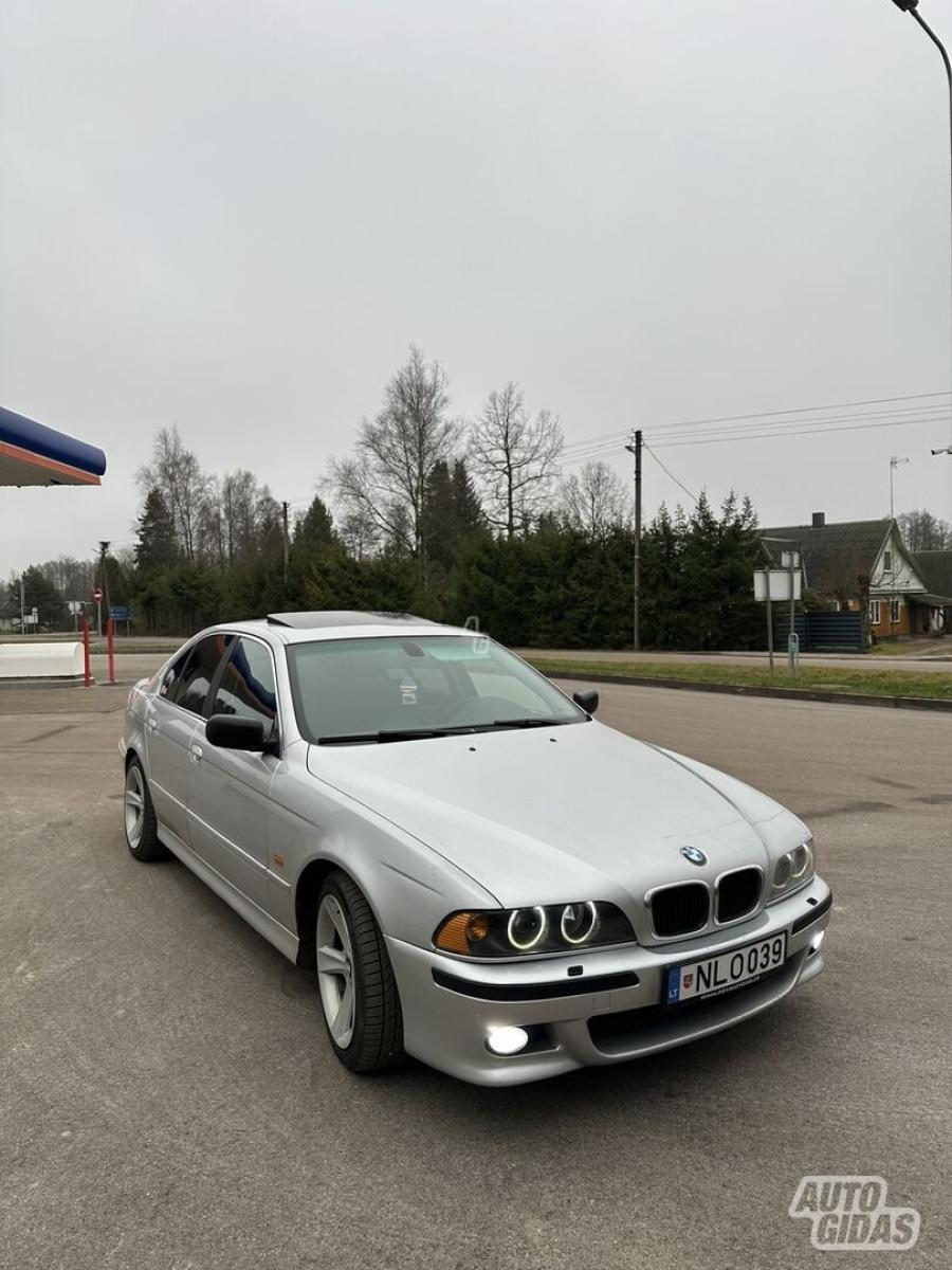 BMW 525 2001 Utena, ar dzinēja tilpumu 2.50 L un nobraukumu 311 tūkst. km par 2600 €, foto 1 vietnē AUTOMOTO.COM.LV