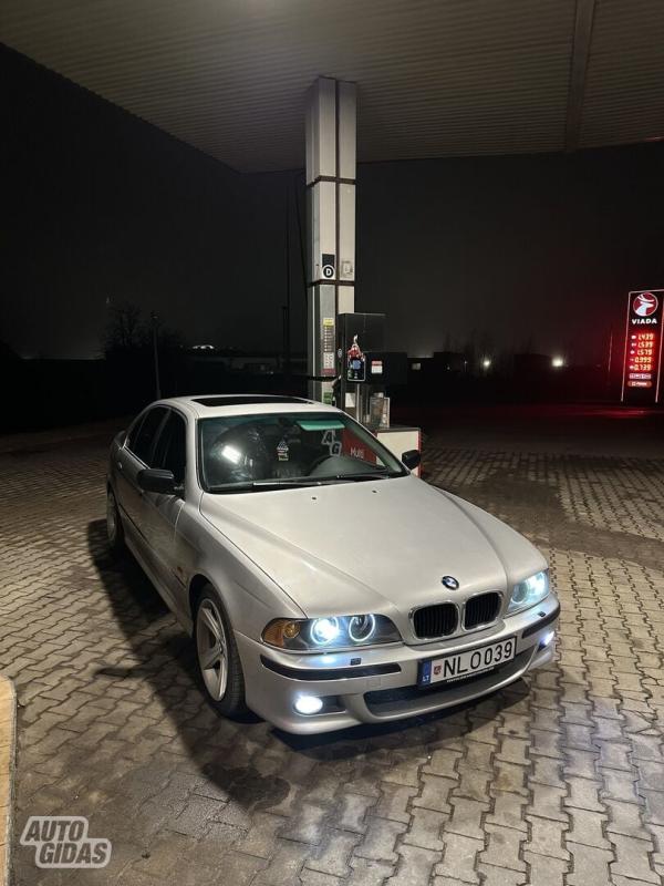 BMW 525 2001 in Utena, with an engine capacity of 2.50 L and mileage of 311 thousand km for 2600 €, photo 7 on AUTOMOTO.COM.LV