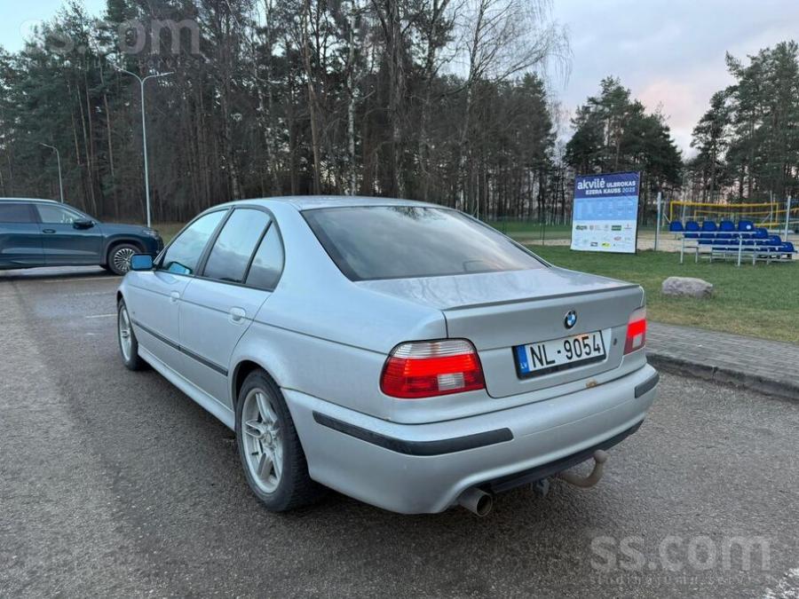 BMW 525 2001 in Aizkraukle, with an engine capacity of 2.50 L and mileage of 346 thousand km for 2500 €, photo 3 on AUTOMOTO.COM.LV