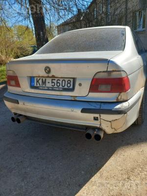 BMW 525 2001 Madona, ar dzinēja tilpumu 2.50 L un nobraukumu 430 tūkst. km par 1400 €, foto 5 vietnē AUTOMOTO.COM.LV