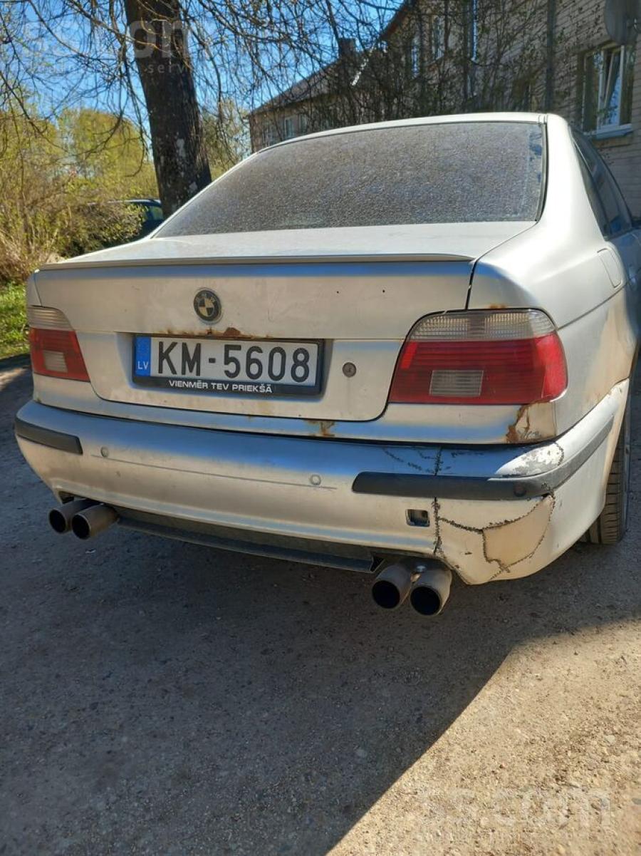 BMW 525 2001 Madona, ar dzinēja tilpumu 2.50 L un nobraukumu 430 tūkst. km par 1400 €, foto 5 vietnē AUTOMOTO.COM.LV