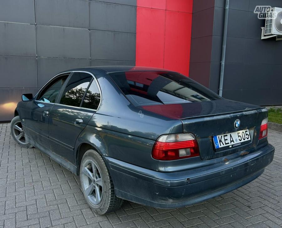 BMW 525 2001 Širvintos, ar dzinēja tilpumu 2.50 L un nobraukumu 400 tūkst. km par 650 €, foto 4 vietnē AUTOMOTO.COM.LV