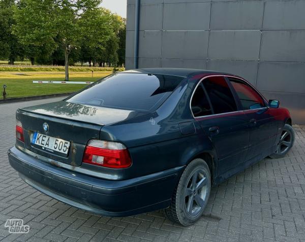 BMW 525 2001 in Sirvintos, with an engine capacity of 2.50 L and mileage of 400 thousand km for 650 €, photo 4 on AUTOMOTO.COM.LV