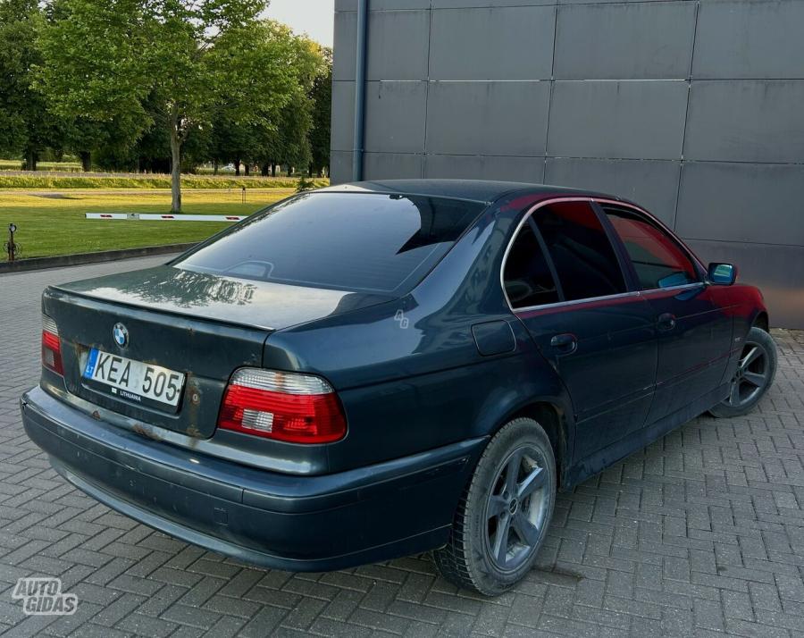 BMW 525 2001 Širvintos, ar dzinēja tilpumu 2.50 L un nobraukumu 400 tūkst. km par 650 €, foto 5 vietnē AUTOMOTO.COM.LV