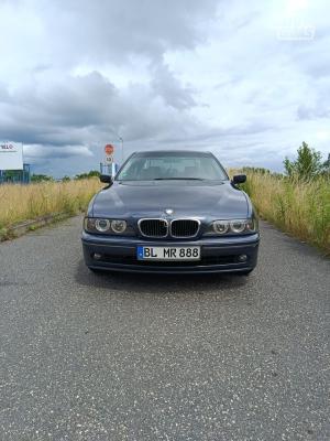 BMW 525 2001 in Vilnius, with an engine capacity of 2.50 L and mileage of 364 thousand km for 3600 €, photo 3 on AUTOMOTO.COM.LV