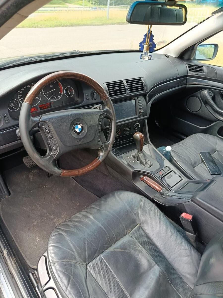 BMW 525 2001 in Vilnius, with an engine capacity of 2.50 L and mileage of 364 thousand km for 3600 €, photo 6 on AUTOMOTO.COM.LV