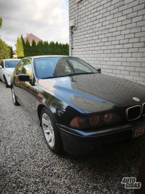 BMW 525 2001 in Utena, with an engine capacity of 2.50 L and mileage of 262 thousand km for 2000 €, photo 3 on AUTOMOTO.COM.LV