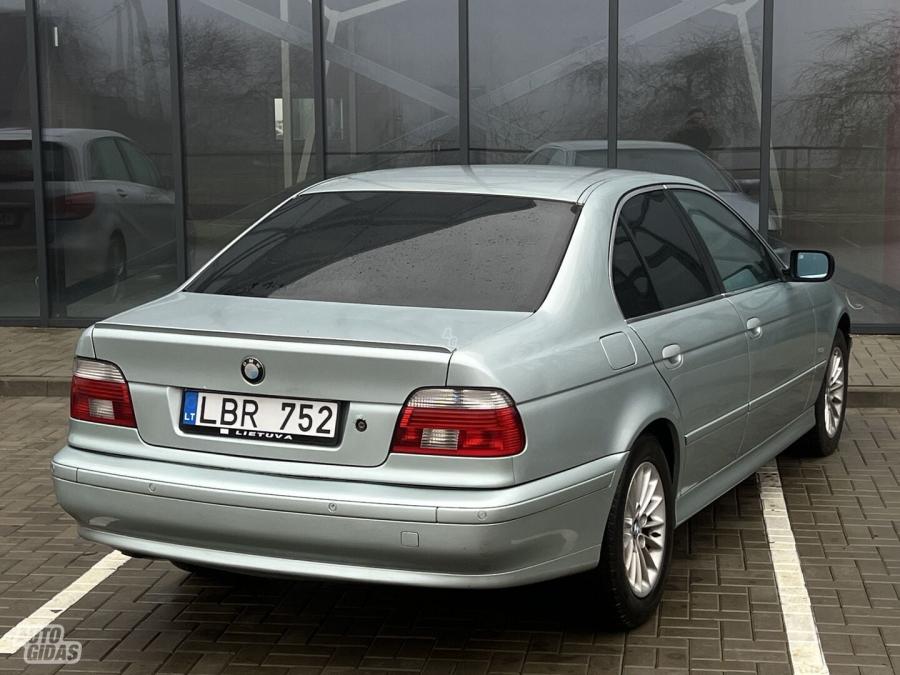 BMW 525 2002 in Vilnius, with an engine capacity of 2.50 L and mileage of 362 thousand km for 3000 €, photo 5 on AUTOMOTO.COM.LV