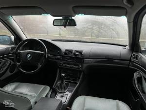 BMW 525 2002 in Vilnius, with an engine capacity of 2.50 L and mileage of 362 thousand km for 3000 €, photo 10 on AUTOMOTO.COM.LV