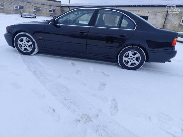 BMW 525 2002 Marijampole, ar dzinēja tilpumu 2.50 L un nobraukumu 310 tūkst. km par 3500 €, foto 2 vietnē AUTOMOTO.COM.LV