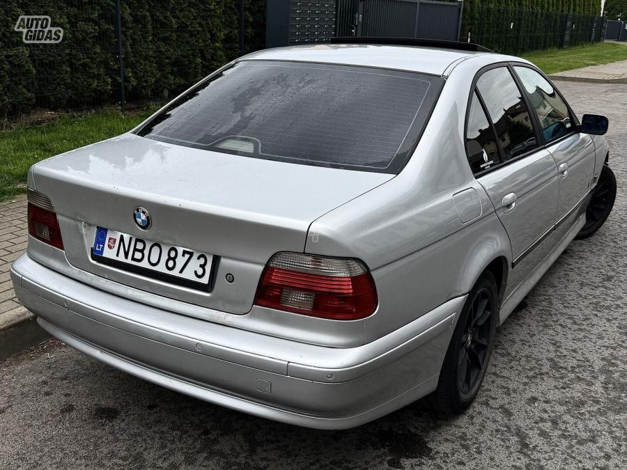 BMW 525 2002 in Kaunas, with an engine capacity of 2.50 L and mileage of 428 thousand km for 1350 €, photo 12 on AUTOMOTO.COM.LV
