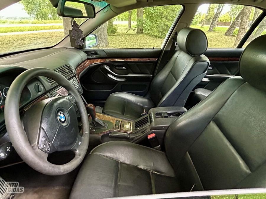 BMW 525 2002 Širvintos, ar dzinēja tilpumu 2.50 L un nobraukumu 342 tūkst. km par 1650 €, foto 8 vietnē AUTOMOTO.COM.LV