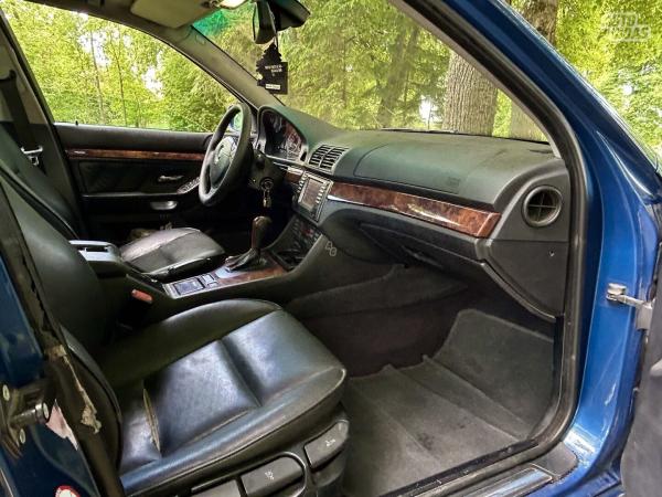 BMW 525 2002 in Sirvintos, with an engine capacity of 2.50 L and mileage of 342 thousand km for 1650 €, photo 8 on AUTOMOTO.COM.LV