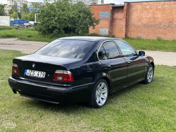 BMW 525 2002 in Vilnius, with an engine capacity of 2.90 L and mileage of 350 thousand km for 3300 €, photo 5 on AUTOMOTO.COM.LV
