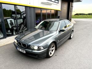 BMW 525 2002 in Tallinn, with an engine capacity of 2.50 L and mileage of 340 thousand km for 5499 €, photo  on AUTOMOTO.COM.LV