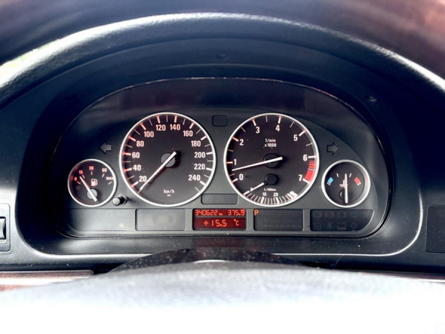 BMW 525 2002 Tallina, ar dzinēja tilpumu 2.50 L un nobraukumu 340 tūkst. km par 5499 €, foto 14 vietnē AUTOMOTO.COM.LV