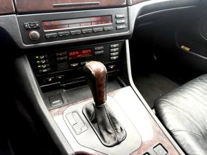 BMW 525 2002 Tallina, ar dzinēja tilpumu 2.50 L un nobraukumu 340 tūkst. km par 5499 €, foto 28 vietnē AUTOMOTO.COM.LV