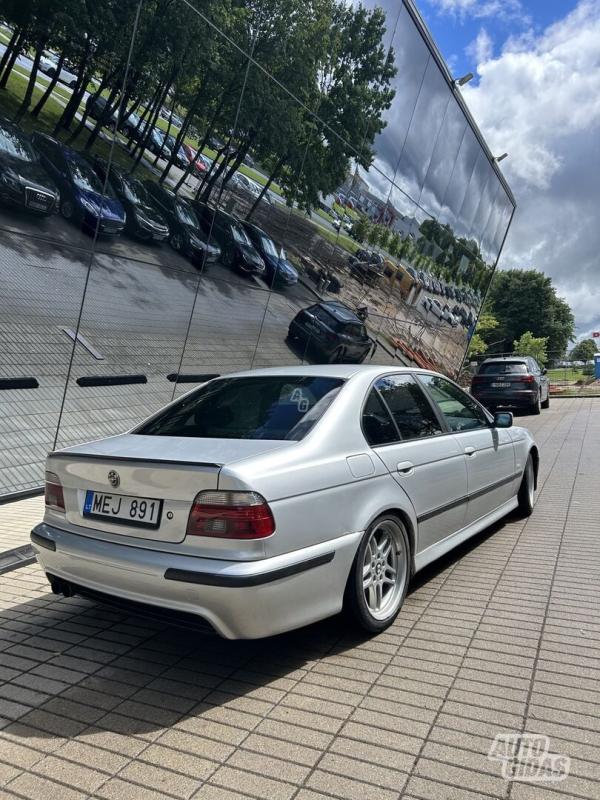 BMW 525 2002 in Kaunas, with an engine capacity of 2.50 L and mileage of 438 thousand km for 3350 €, photo 9 on AUTOMOTO.COM.LV