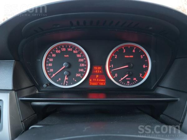 BMW 525 2003 in Ventspils, with an engine capacity of 2.50 L and mileage of 317 thousand km for 2800 €, photo 5 on AUTOMOTO.COM.LV