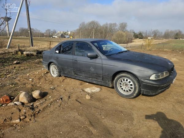 BMW 525 2003 Jurbarkas, ar dzinēja tilpumu 2.50 L un nobraukumu 259 tūkst. km par 450 €, foto 2 vietnē AUTOMOTO.COM.LV