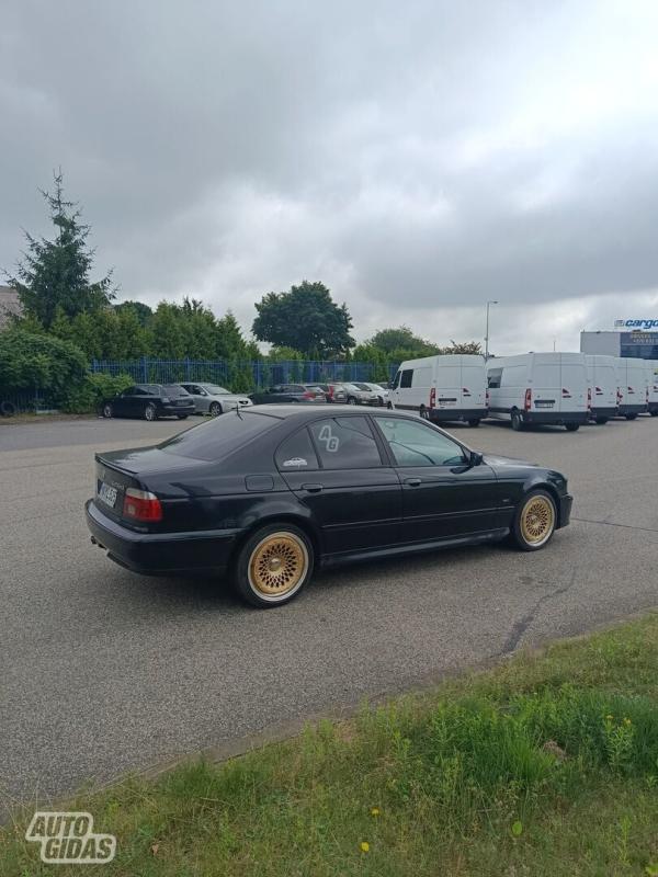 BMW 525 2003 Viļņa, ar dzinēja tilpumu 2.50 L un nobraukumu 340 tūkst. km par 2700 €, foto 5 vietnē AUTOMOTO.COM.LV