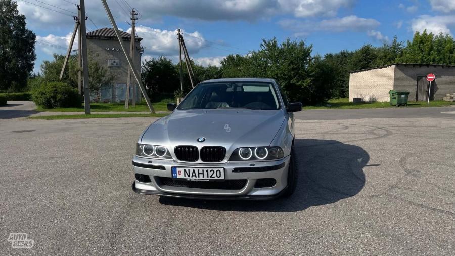 BMW 525 2003 Viļņa, ar dzinēja tilpumu 2.50 L un nobraukumu 380 tūkst. km par 3199 €, foto 1 vietnē AUTOMOTO.COM.LV