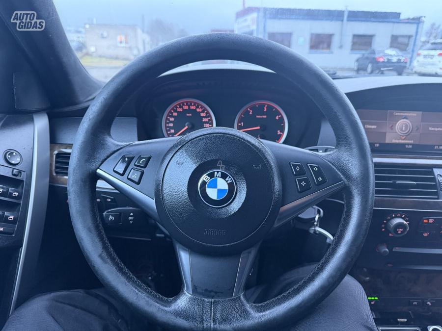 BMW 525 2004 Kauņa, ar dzinēja tilpumu 3.00 L un nobraukumu 5 tūkst. km par 2450 €, foto 23 vietnē AUTOMOTO.COM.LV