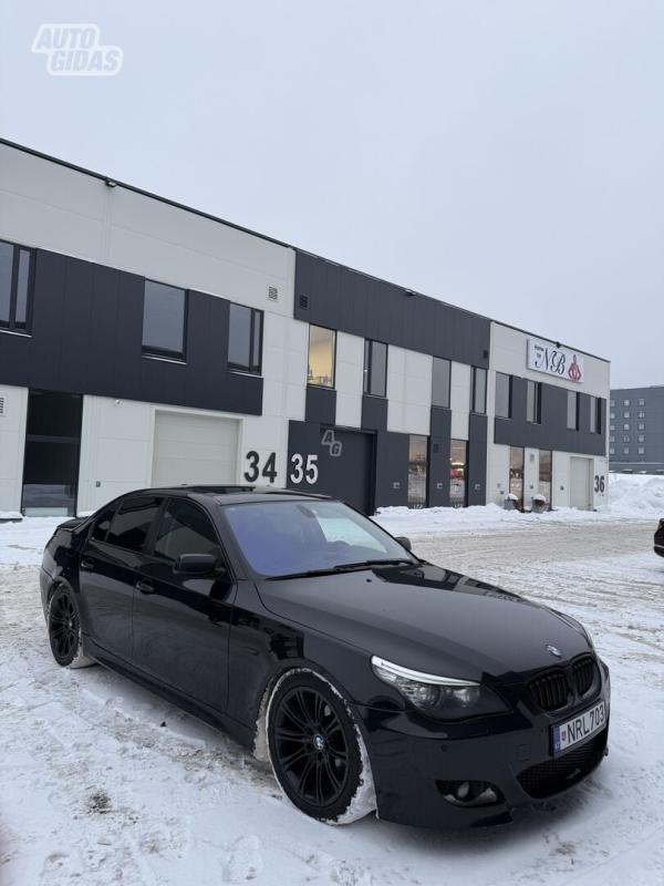 BMW 525 2004 Viļņa, ar dzinēja tilpumu 2.50 L un nobraukumu 441 tūkst. km par 4800 €, foto 5 vietnē AUTOMOTO.COM.LV
